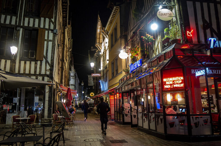 Visiter la ville de Troyes, les incontournables - Hop en route